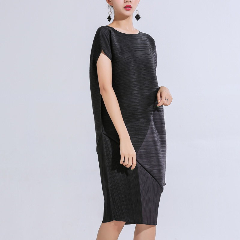 New Wrinkle Design Irregular Color Blocking Dress Large And Loose Dress ...